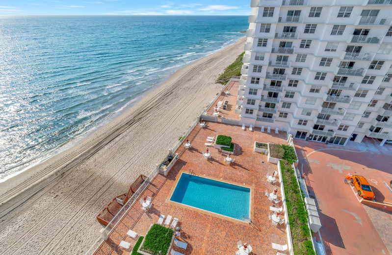 Christine Sanderson SERHANT Delray Beach FL